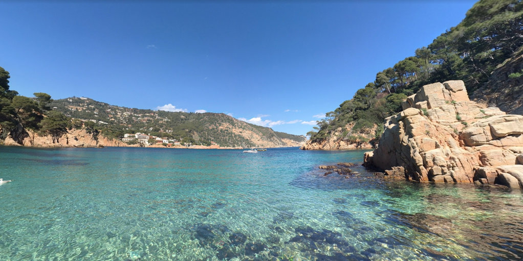 Aiguablava beach in Begur - 2025 - Visit Costa Brava