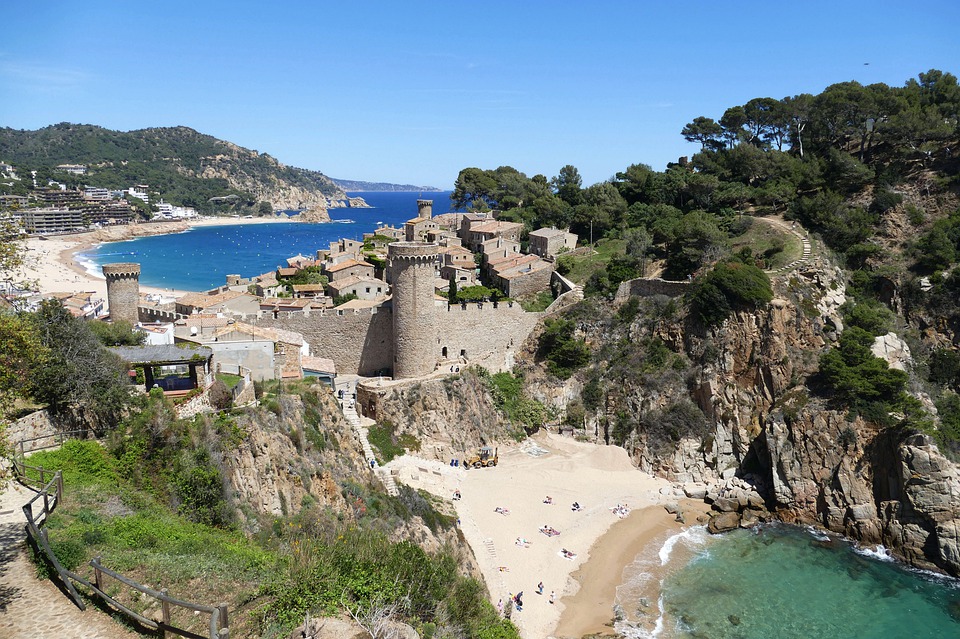 Playa de Es Codolar en Tossa de Mar - 2025 - Visita Costa Brava