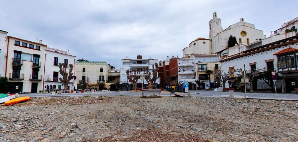 Playa de Portdoguer en Cadaqués - 2025 - Visita Costa Brava