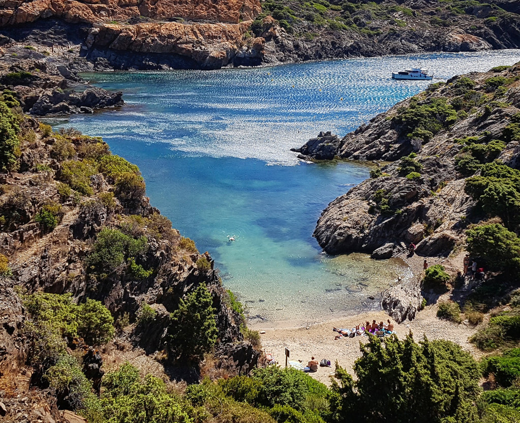 Cala Jugadora en Cadaqués - 2026 - Visita Costa Brava