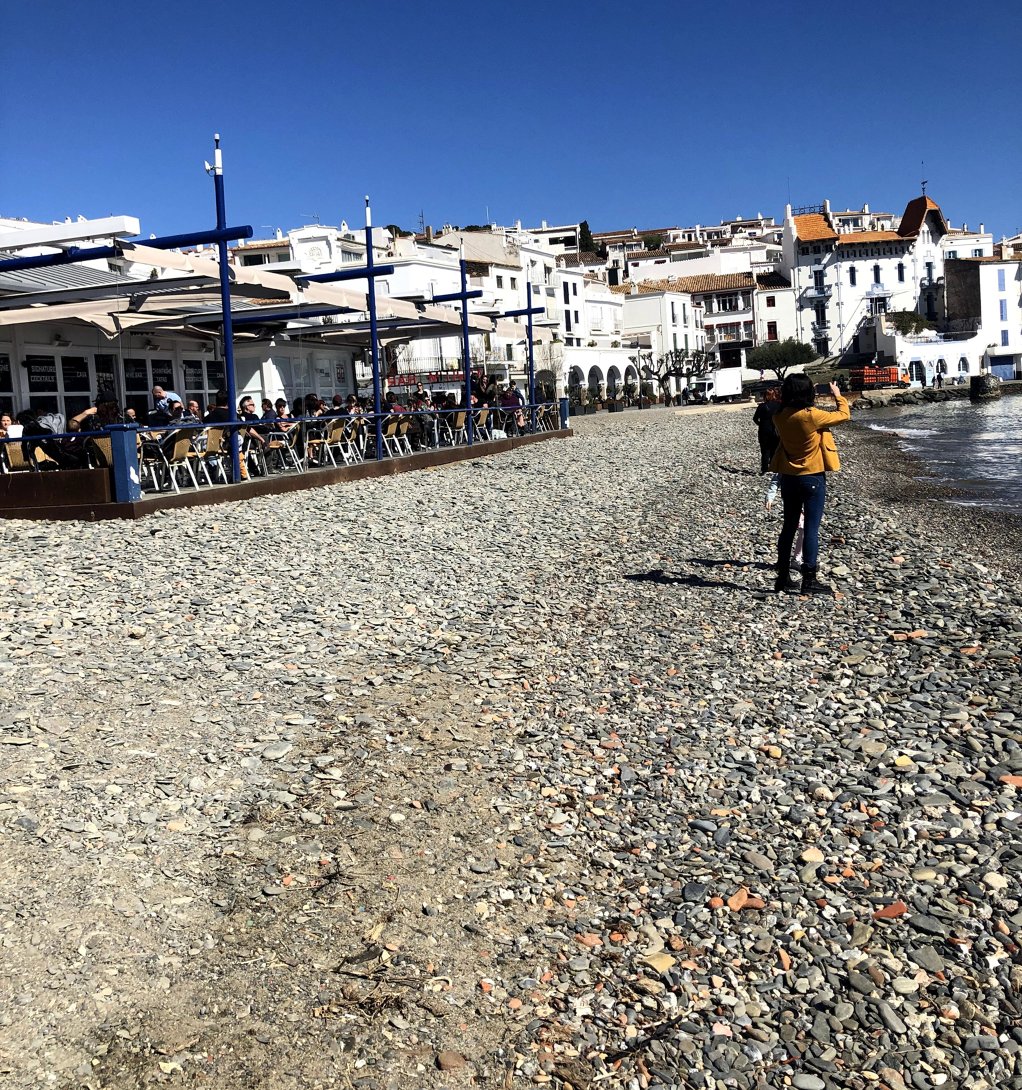 Playa Gran en Cadaqués - 2025 - Visita Costa Brava