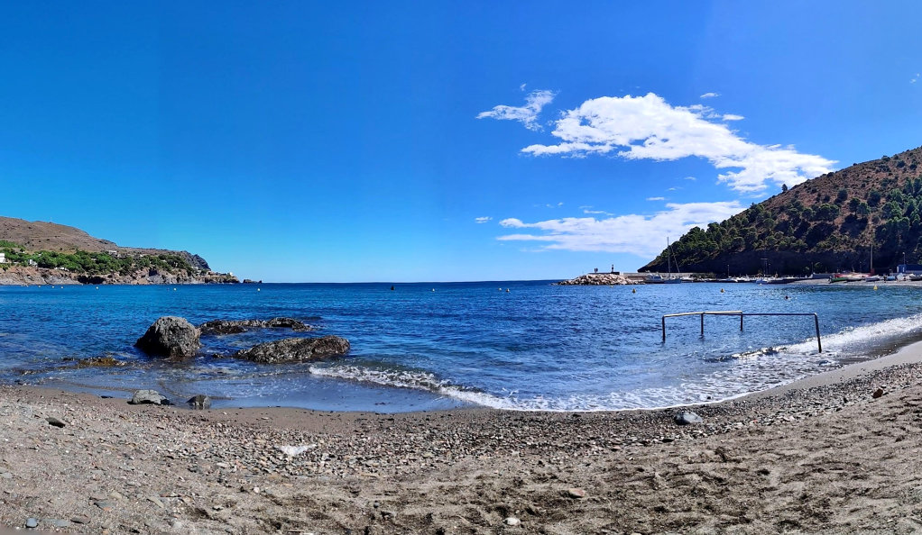 Playa de les Portes en Colera - 2026 - Visita Costa Brava