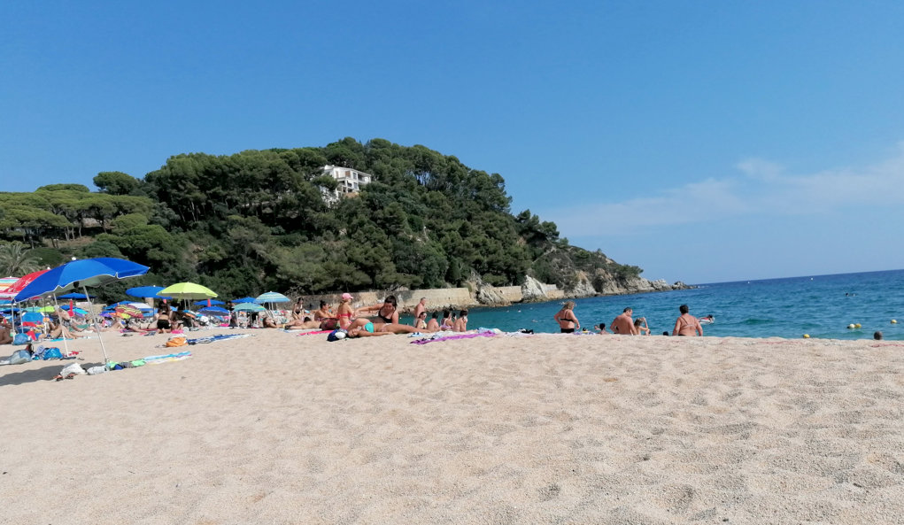 Fenals beach in Lloret de Mar - 2023 - Visit Costa Brava